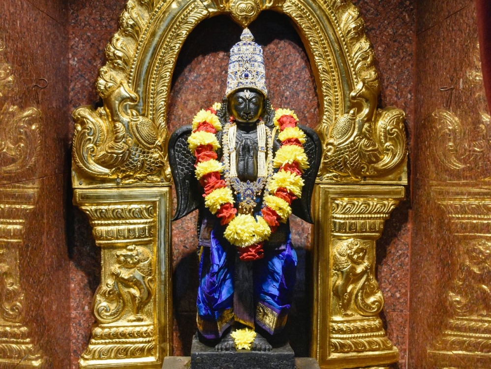 Daily Darshan – Deity Images|ISKCON Bangalore