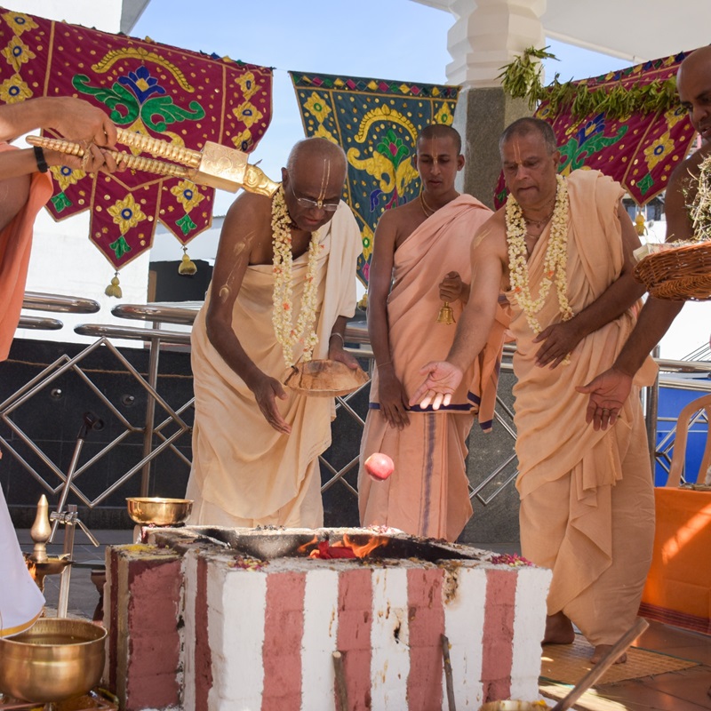 Dhvaja Stambha (Garuda Stambha) Punar Pratishthapana Ceremony - ISKCON ...